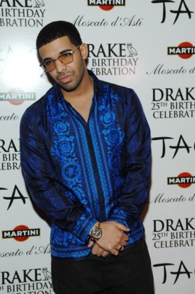 Drake Parties in Sin City for 25th Birthday [PHOTOS]