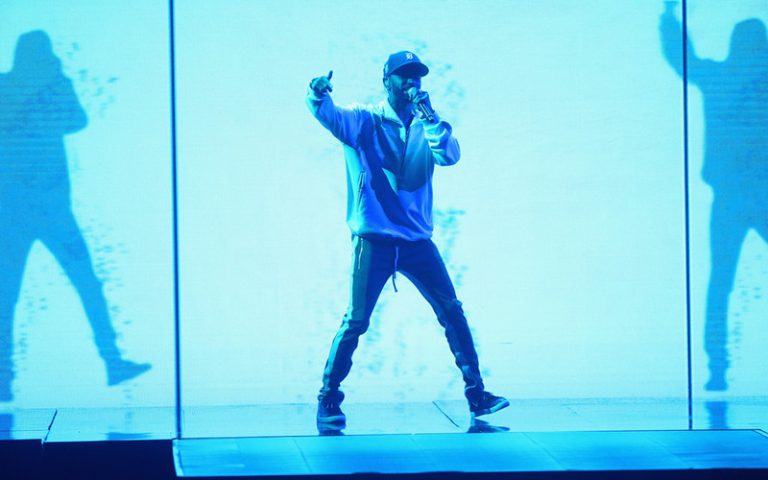 2017 BET Awards: Big Sean Performs "Sacrifices," "Moves" & "Bounce Back"