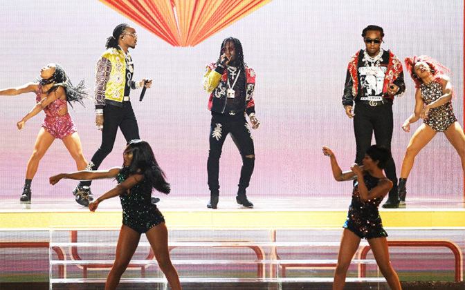 WATCH: Migos' 2018 BET Awards Performance - "Walk It Like I Talk It ...