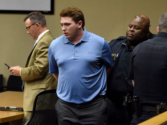 Emma Walker & Riley Gaul: Quick Facts About High School Cheerleader ...