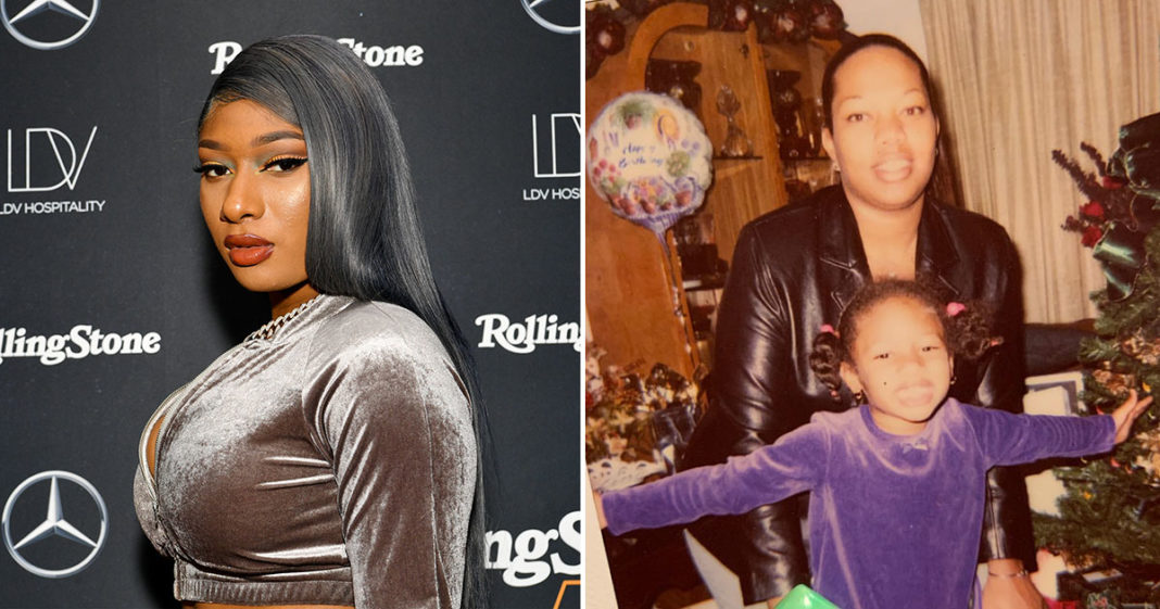 Megan Thee Stallion Mourns Death of Her Mom Just 2 Weeks After Her ...