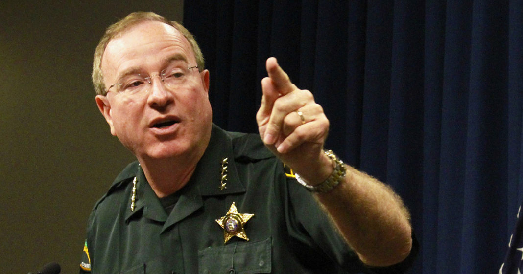 Florida Sheriff Says His County's Residents "Like Guns" & He Encourages ...